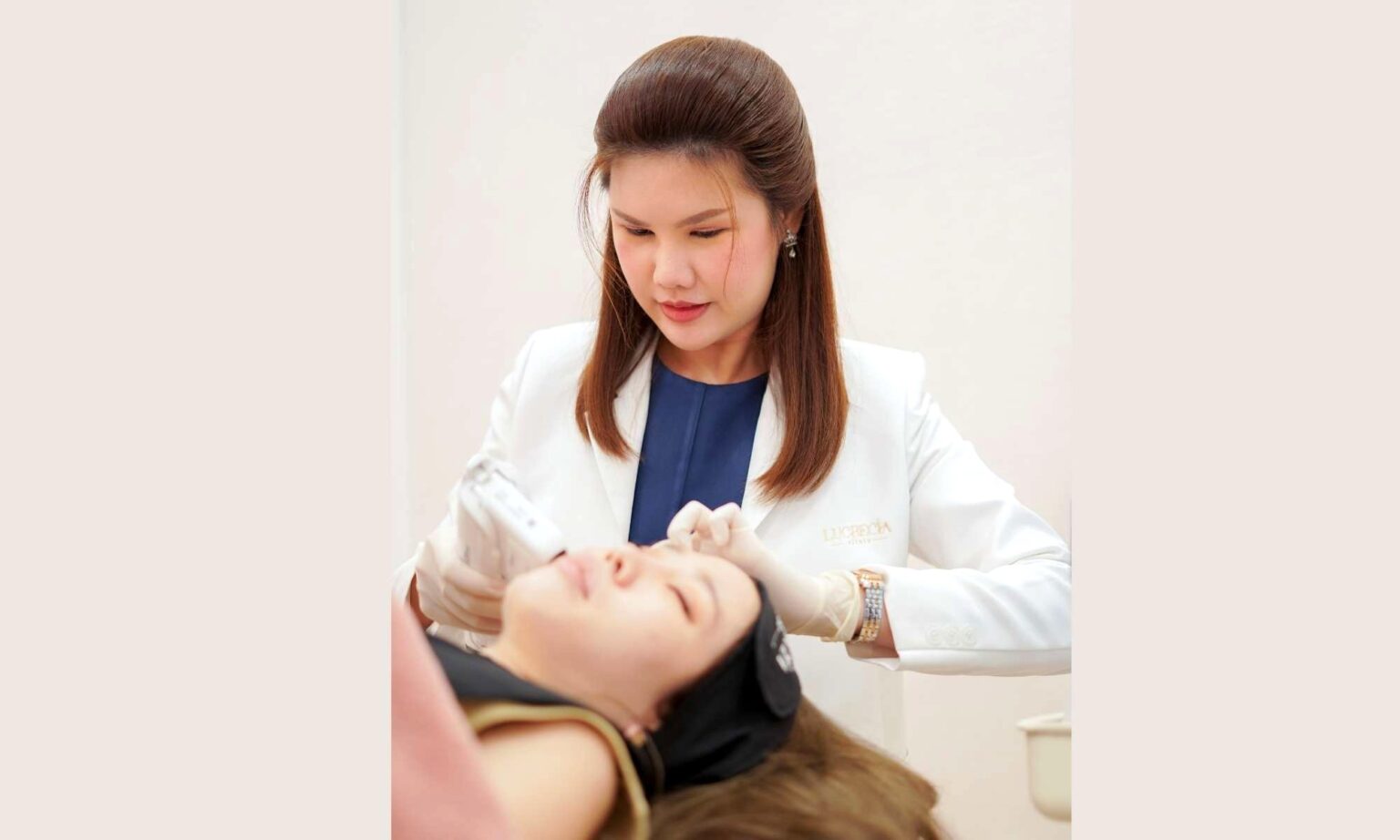 HOME - Lucrecia clinic ลูเครเซีย คลินิก โดย หมอบุ๋ม